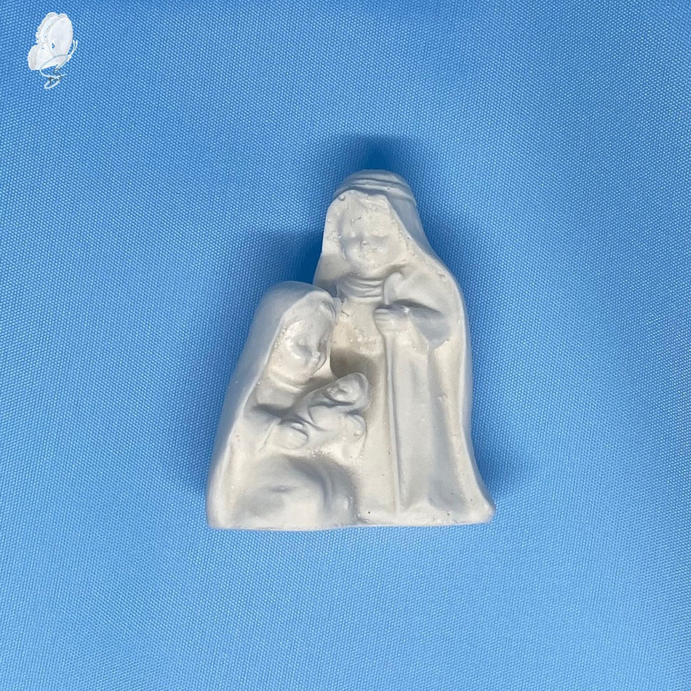 Portugal Drop: Holy Family Embrace Jesmonite Statue – Surrender Gifts